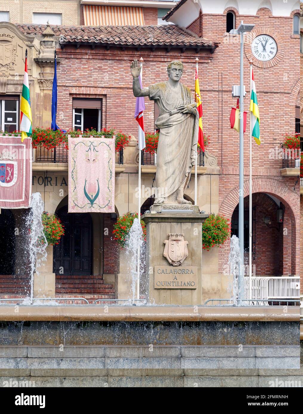 Quintilian statue hi-res stock photography and images - Alamy