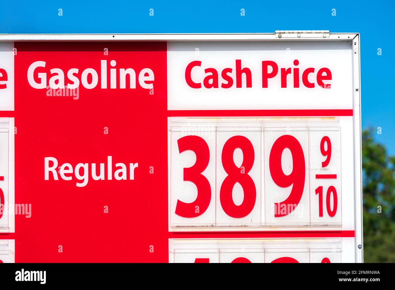 Petrol station price tag hi-res stock photography and images - Alamy