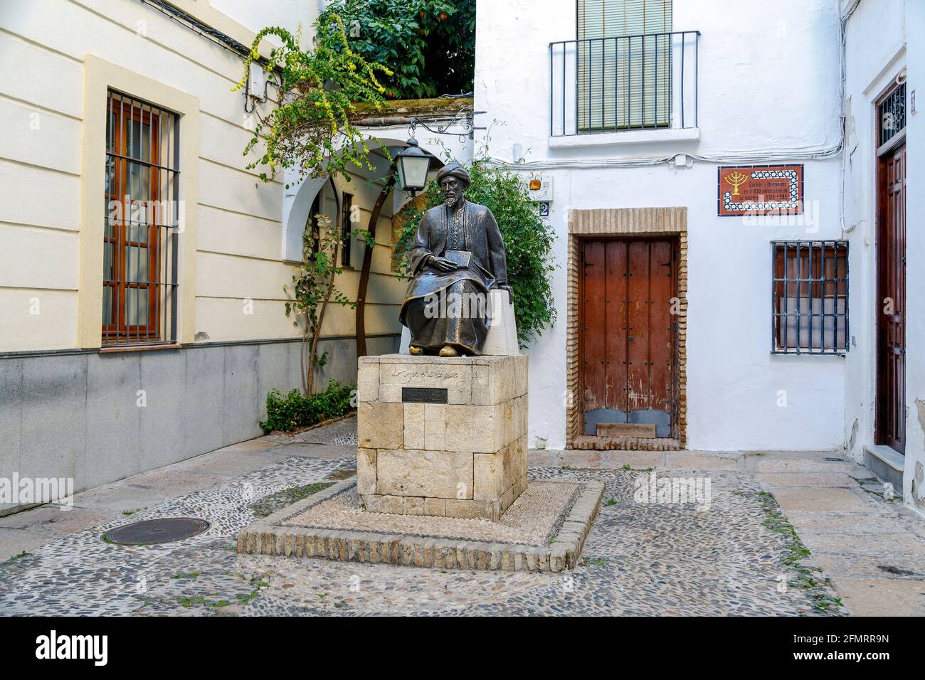 Cordoba, Spain - November 25, 2013: Statue of Ben Maimonides. Medical ...