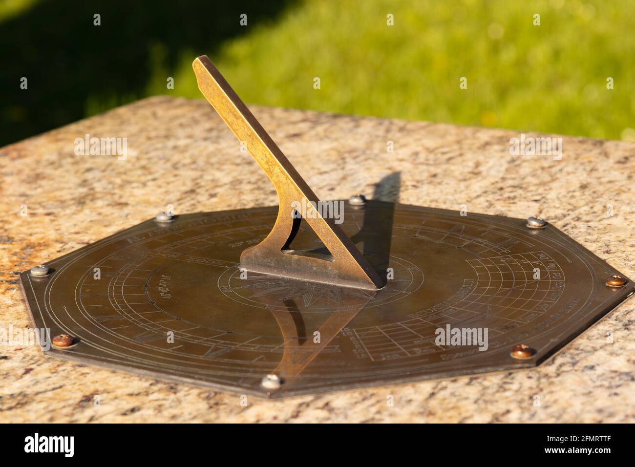 Sundial time clock tool history hi-res stock photography and images - Alamy