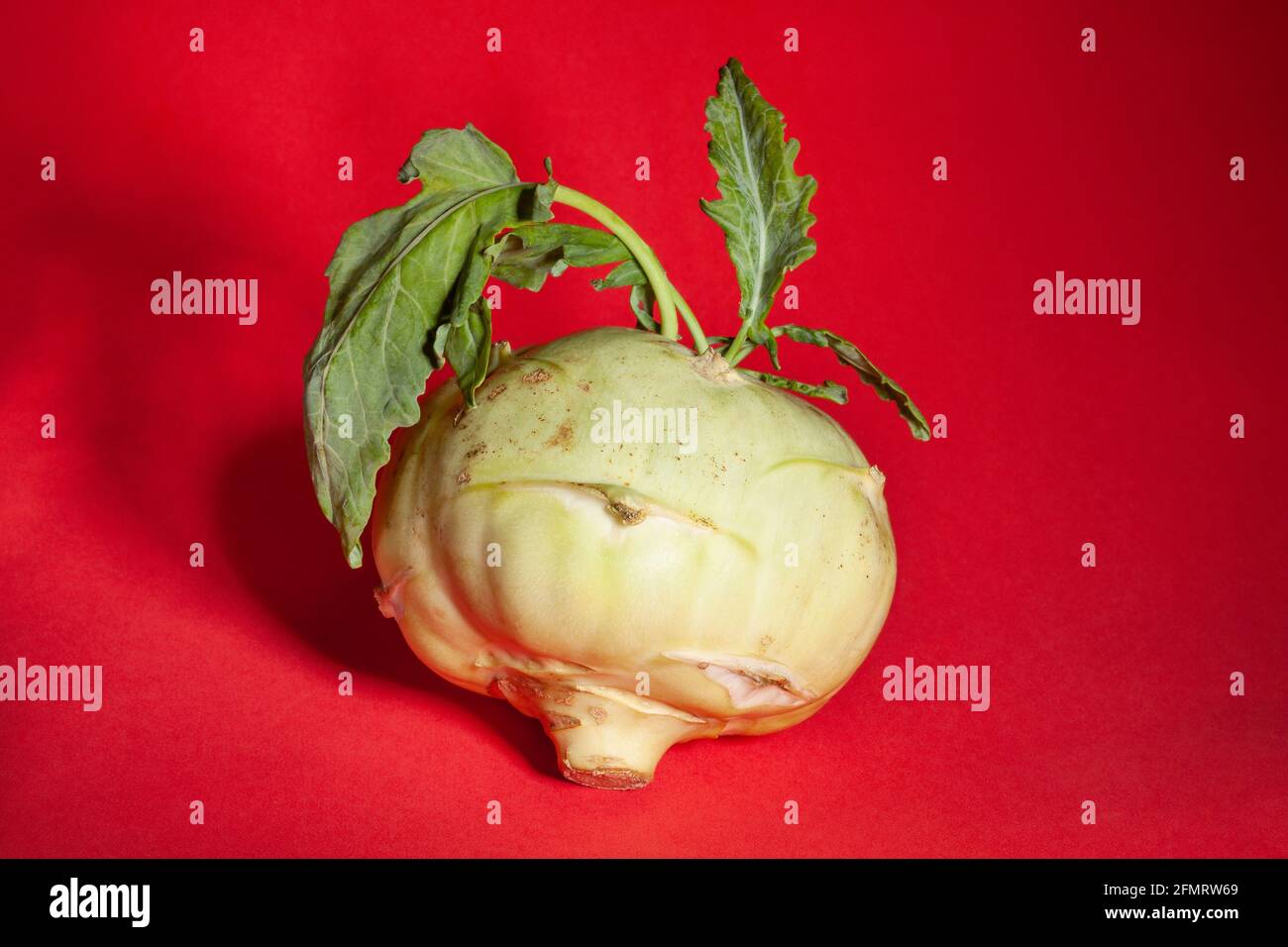 Red kohlrabi hi-res stock photography and images - Alamy