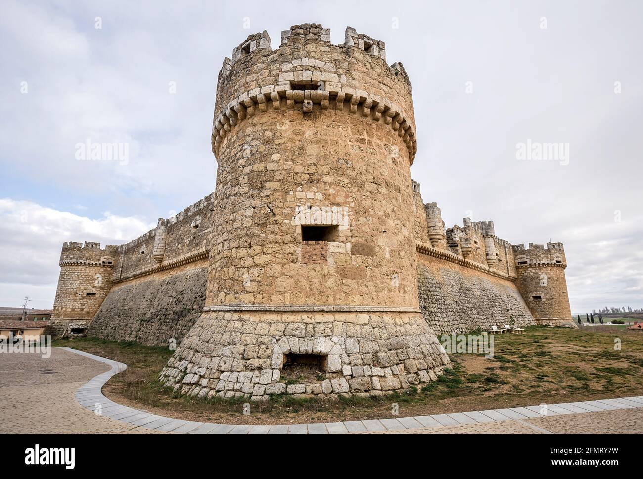 Castle leon hi-res stock photography and images - Alamy