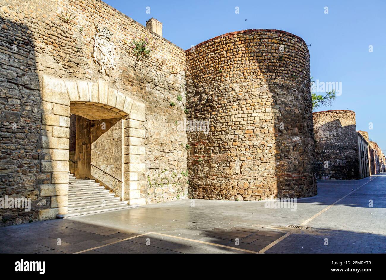 Ancient Roman walls of the city of Leon, Spain Stock Photo - Alamy