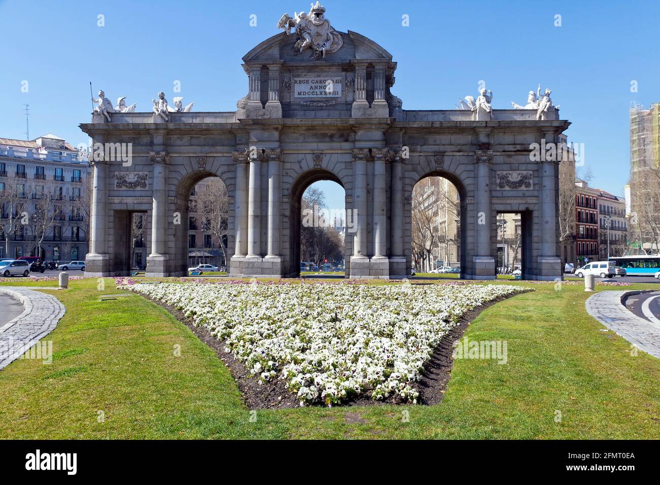 Puerta de Alcala. Alcala gate in Madrid, Spain Stock Photo - Alamy