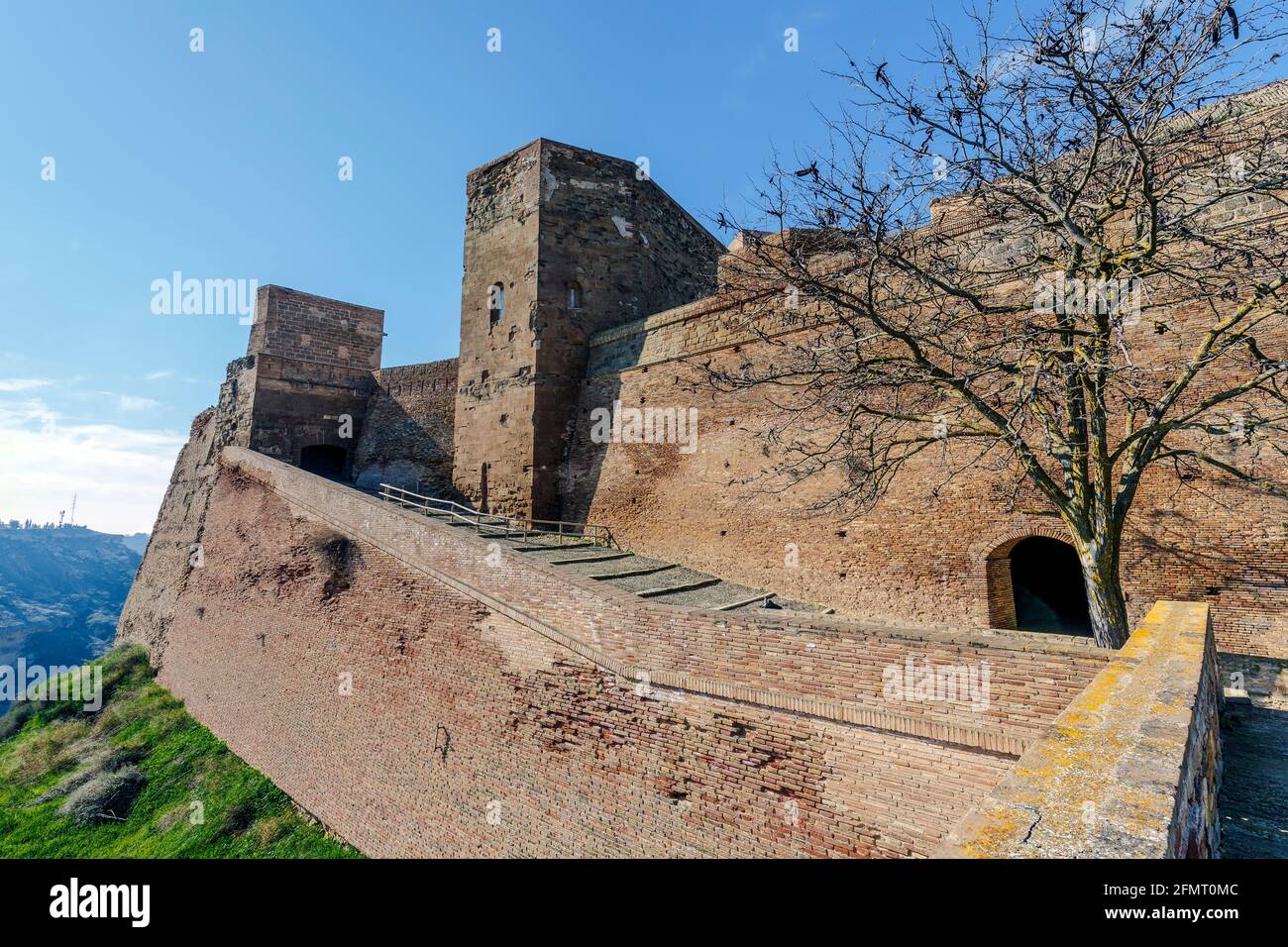 Monzón castle hi-res stock photography and images - Alamy