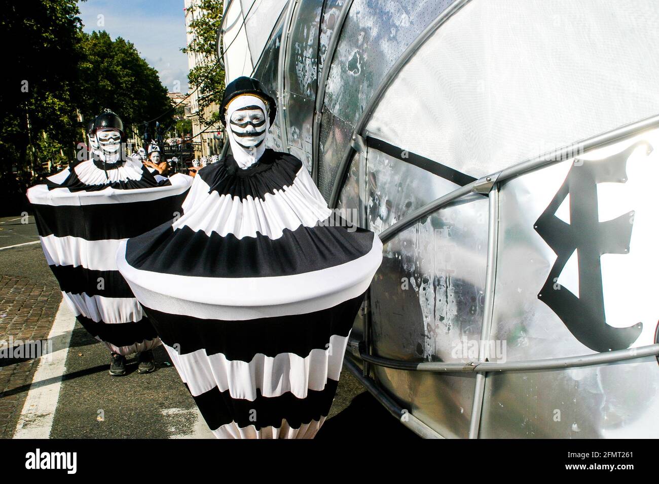 Defile of the Dance Biennal, Lyon, France Stock Photo - Alamy