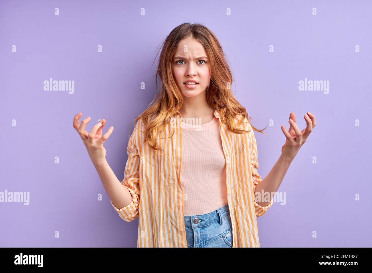 Spread spreading arms hands hi-res stock photography and images - Alamy
