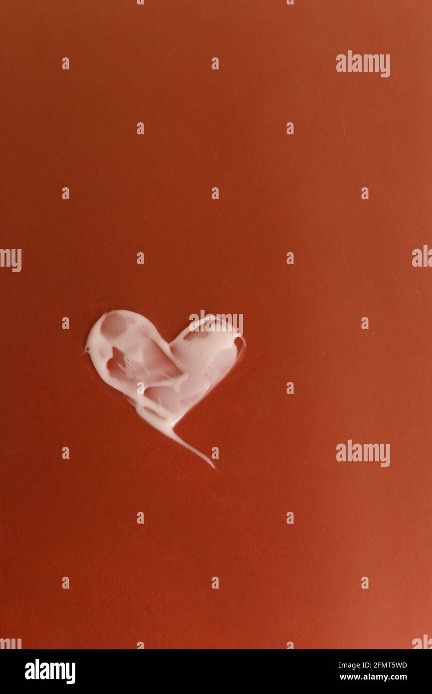 Cosmetic cream texture heart shape Stock Photo - Alamy