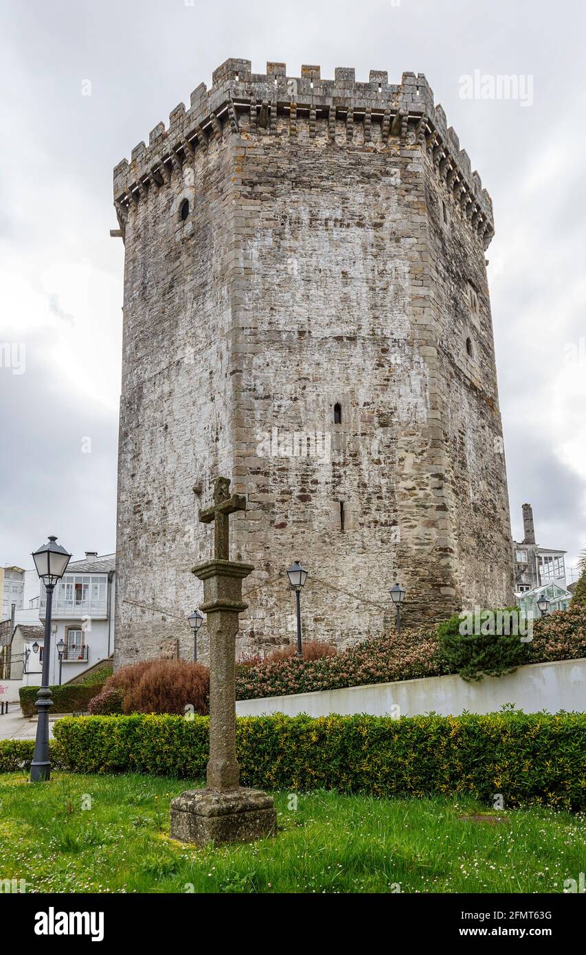 Castle of andrade hi-res stock photography and images - Alamy