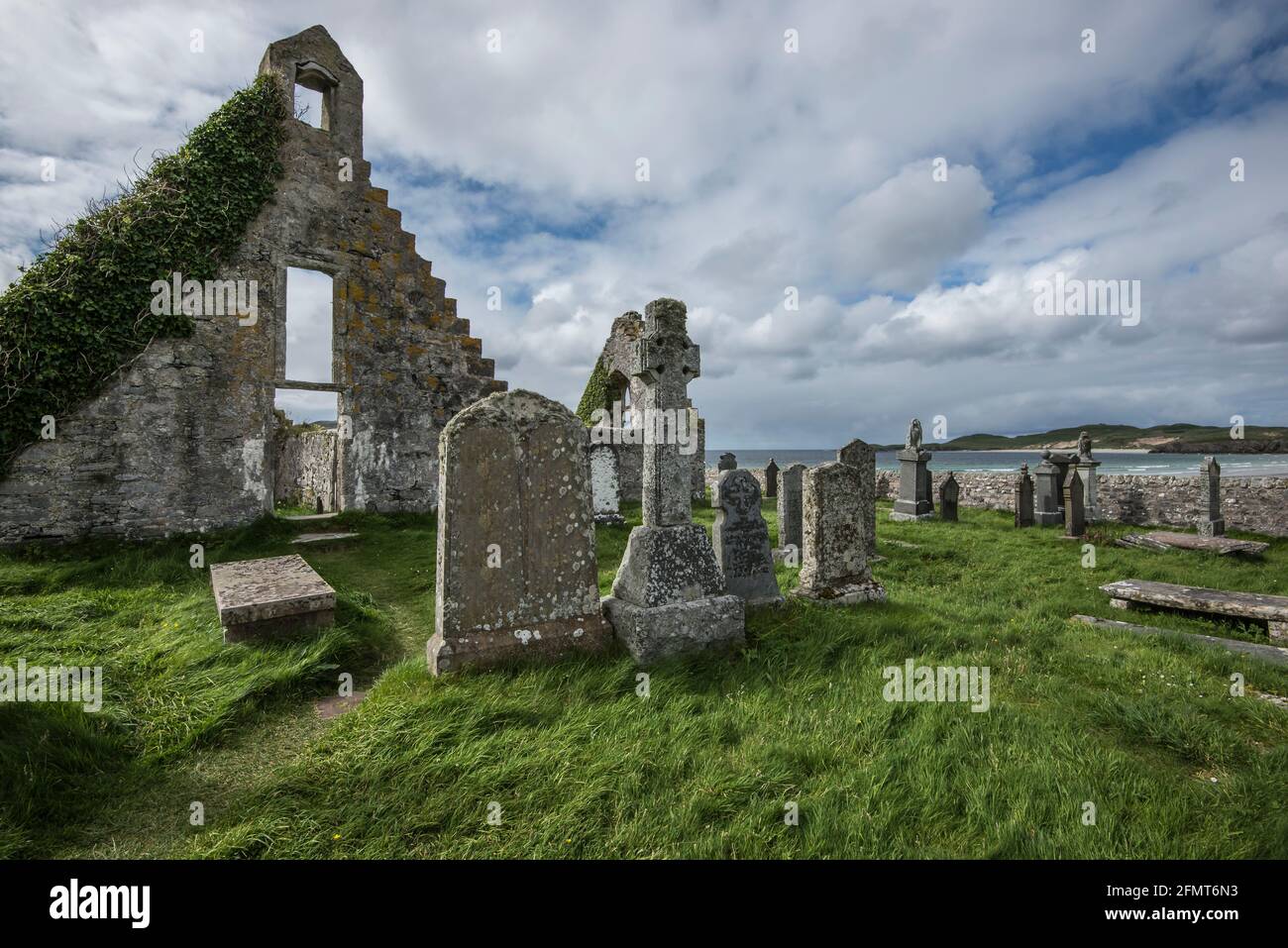 Balnakeil graveyard hi-res stock photography and images - Alamy