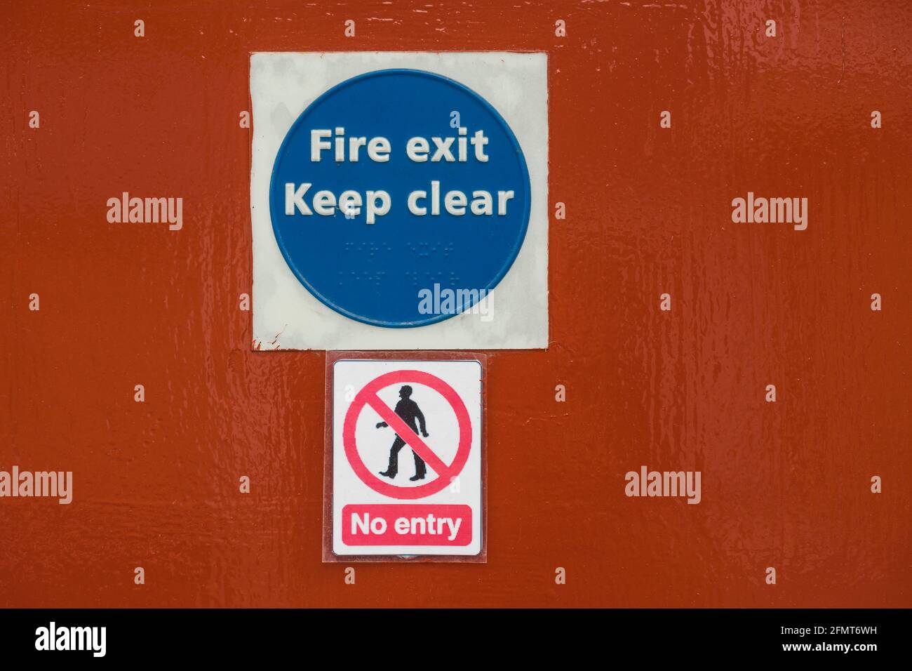 Emergency exit sign fire health safety hi-res stock photography and ...