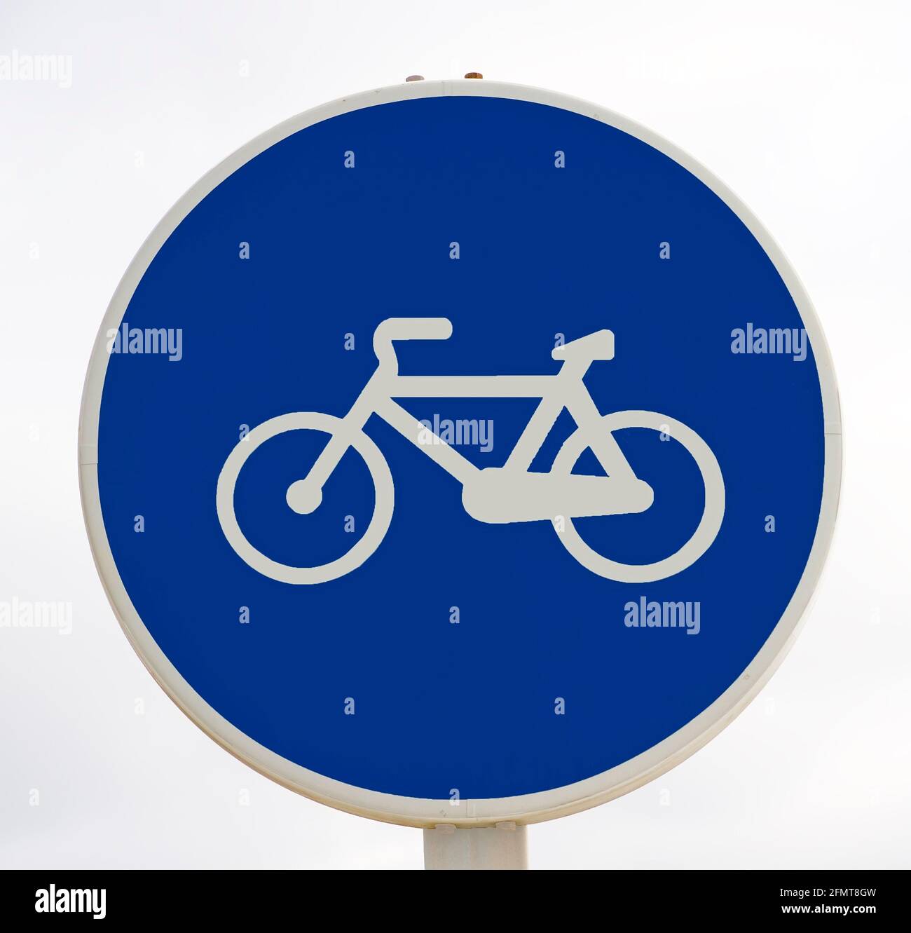 White bicycle sign in blue background. Road sign bicycle path Stock ...