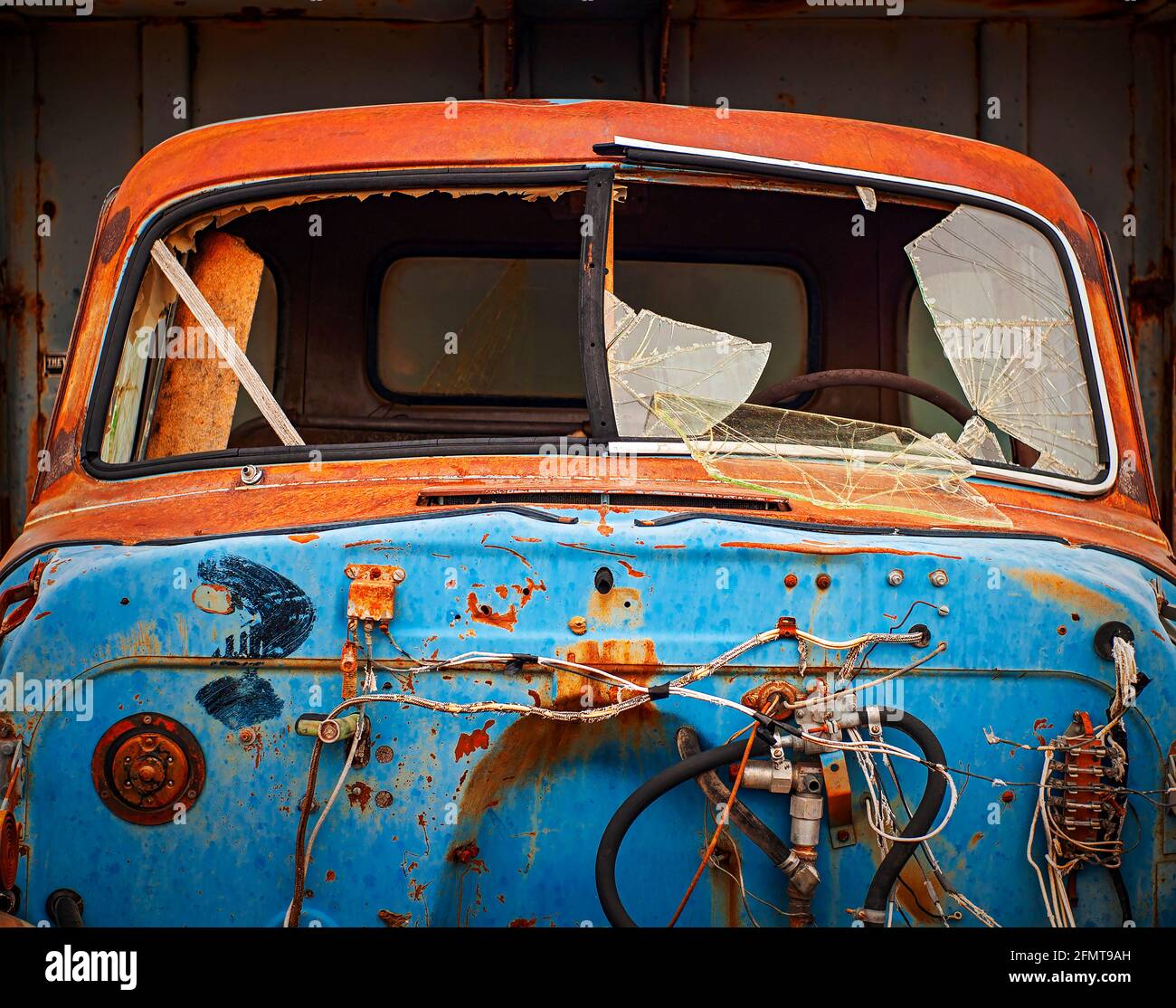 Old cars for sale hi-res stock photography and images - Alamy