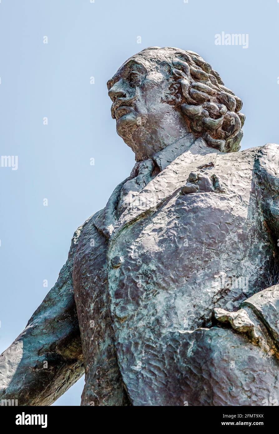 Salvador Dali statue in cadaques beach Catalonia, Spain Stock Photo - Alamy