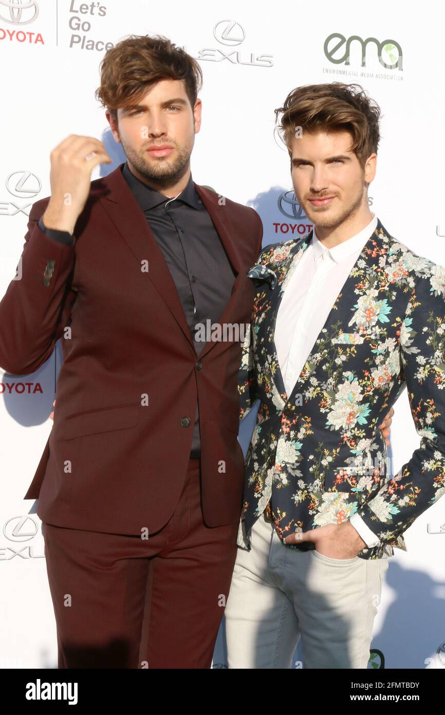 LOS ANGELES - SEP 23: Daniel Preda, Joey Graceffa at the 27th ...