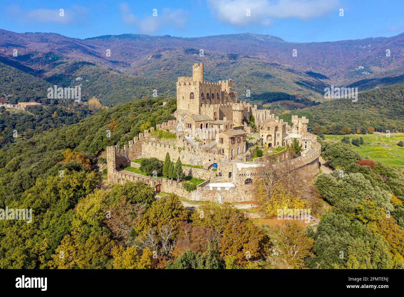 Castle of requesens hi-res stock photography and images - Alamy