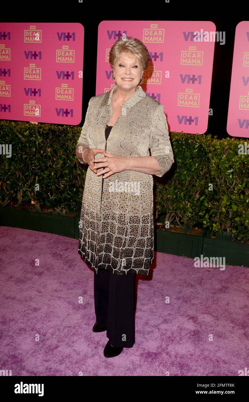 LOS ANGELES - MAY 6: Gloria Loring at the VH1`s 2nd Annual Dear Mama ...