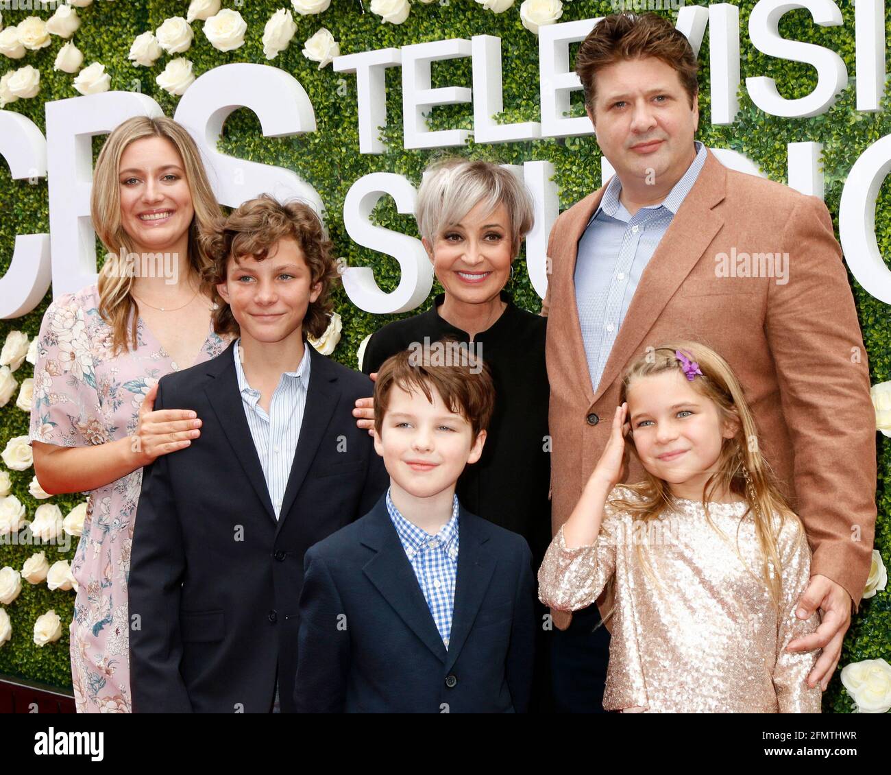 LOS ANGELES - AUG 1: Zoe Perry, Montana Jordan, Iain Armitage, Annie ...