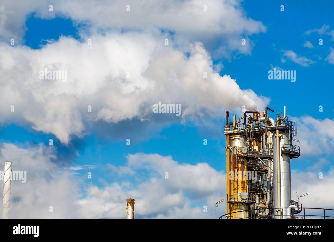 Industrial smoke from chimney hi-res stock photography and images - Alamy