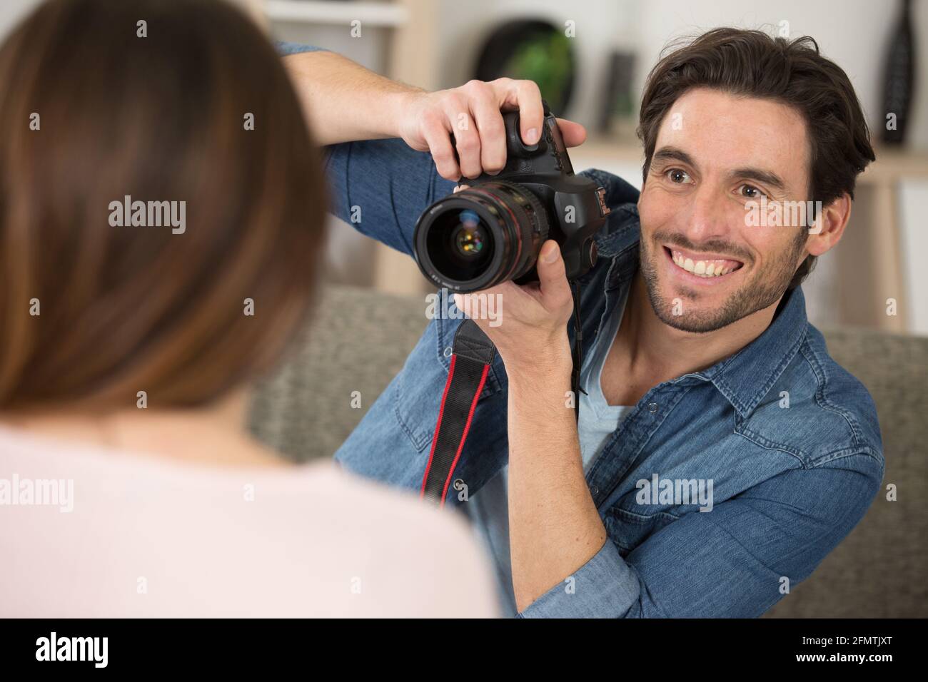 photographer and model working together Stock Photo - Alamy
