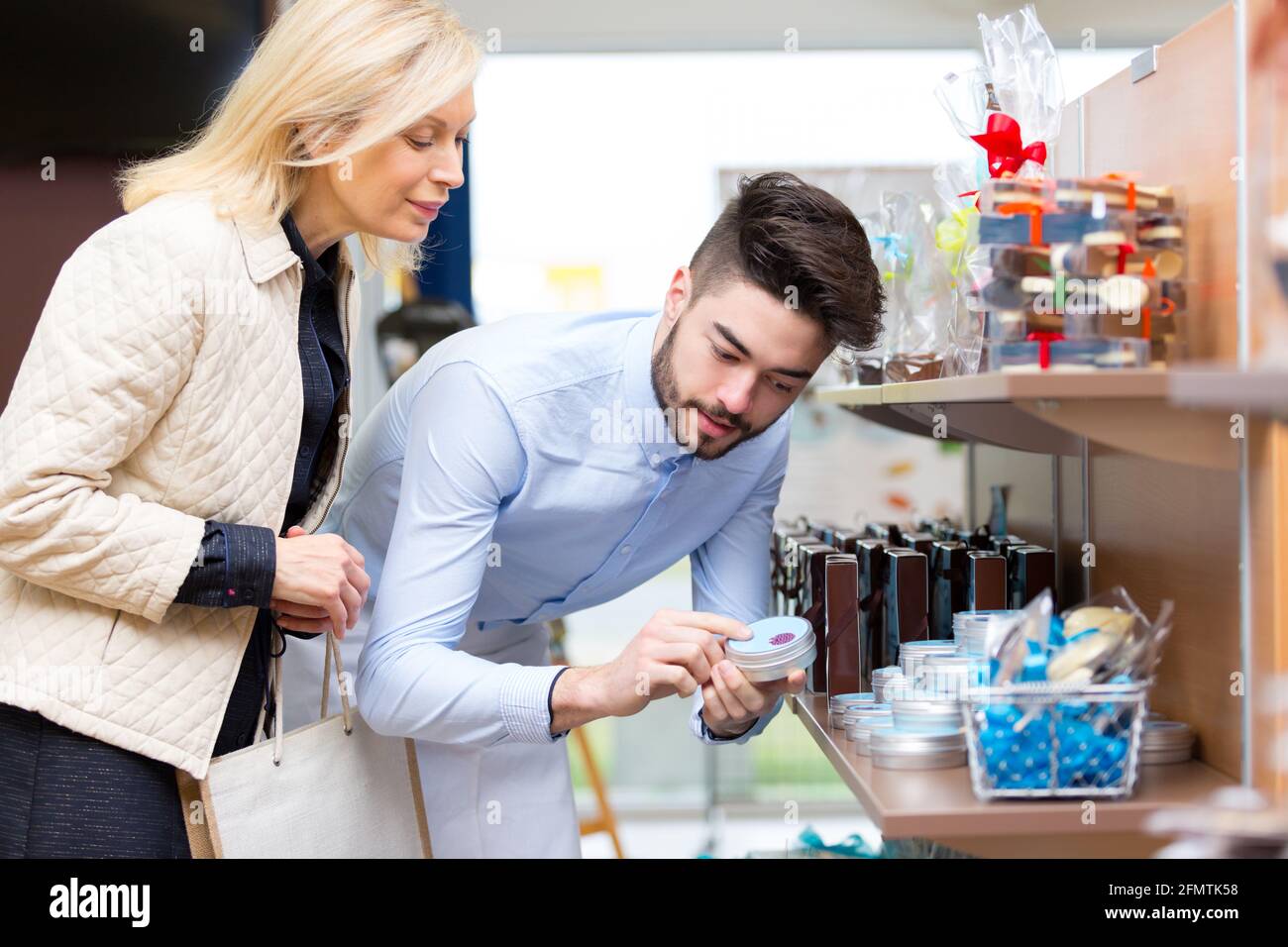 Customer uncertainty hi-res stock photography and images - Alamy