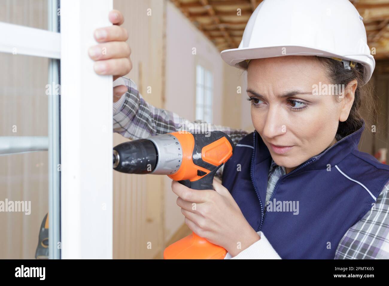 Using drilling machine hi-res stock photography and images - Alamy