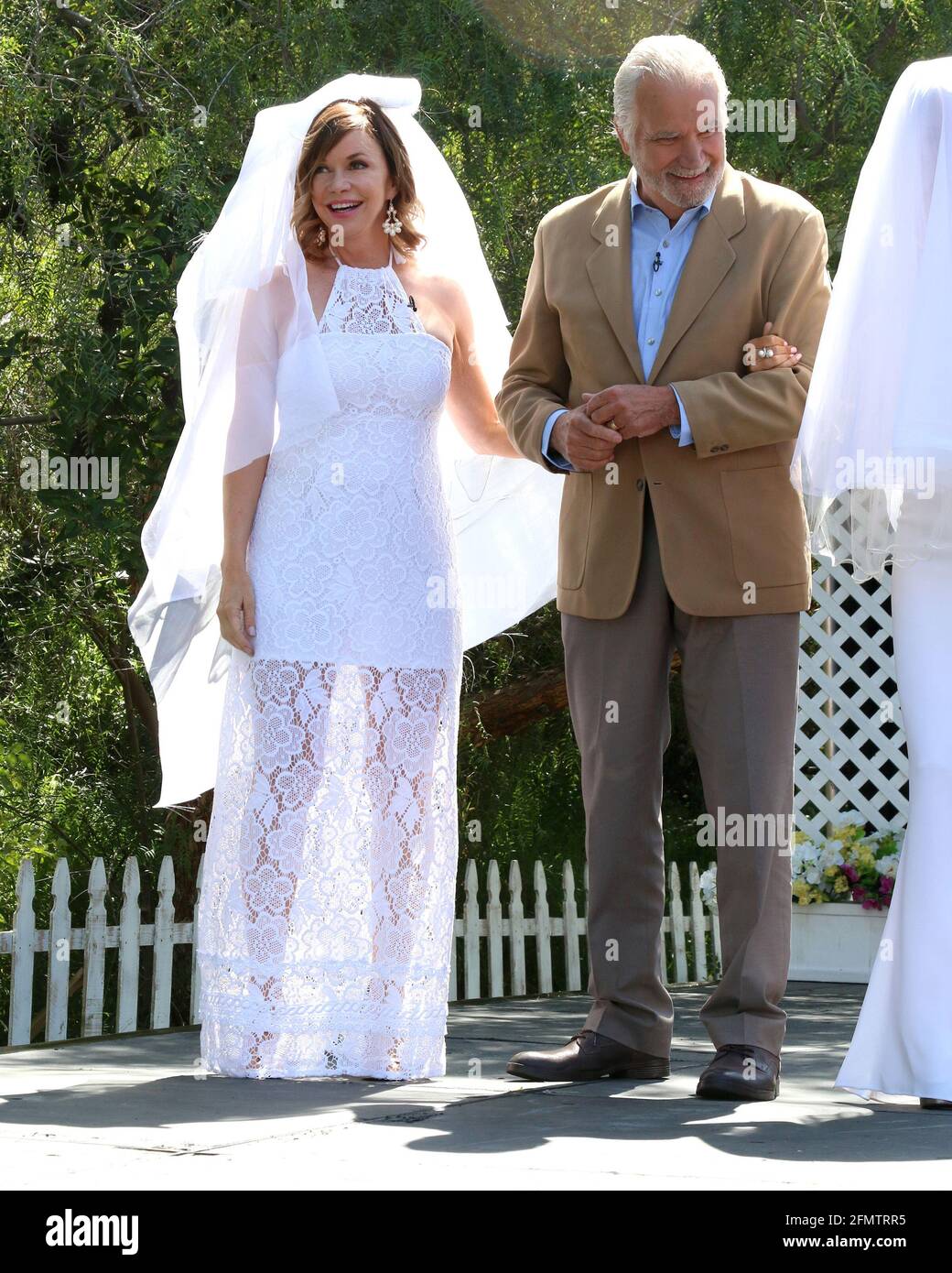 LOS ANGELES - APR 14: Bobbie Eakes, John McCook, Jennifer Gareis at the ...