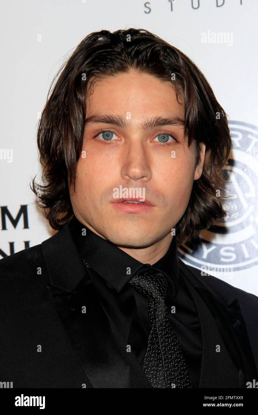 LOS ANGELES - JAN 7: Logan Huffman at the Art of Elysium 10th Annual ...