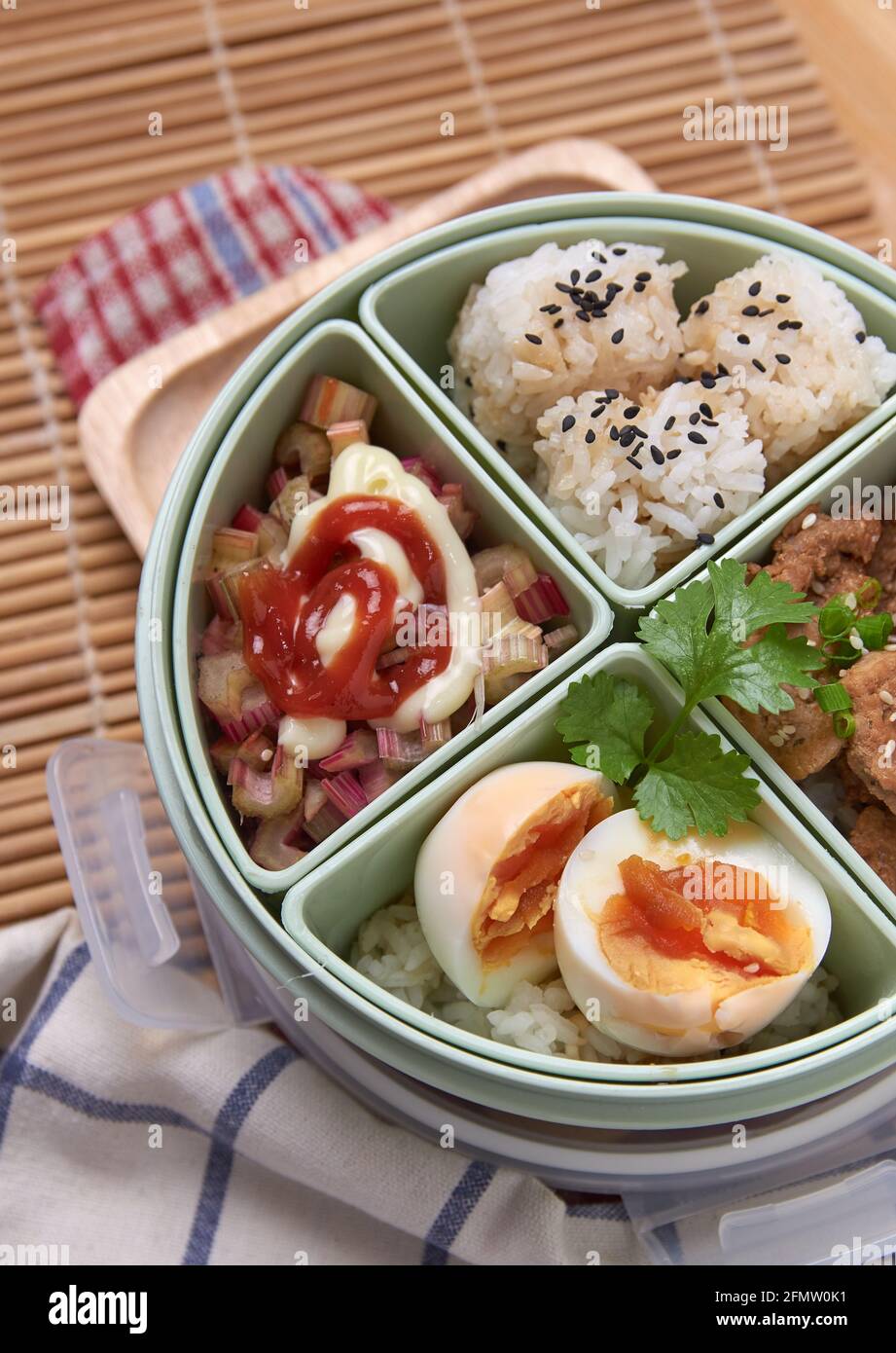 The O Bento Was Meaning Lunch Box For The Husband Stock Photo Alamy the-o-bento-was-meaning-lunch-box-for-the-husband-stock-photo-alamy