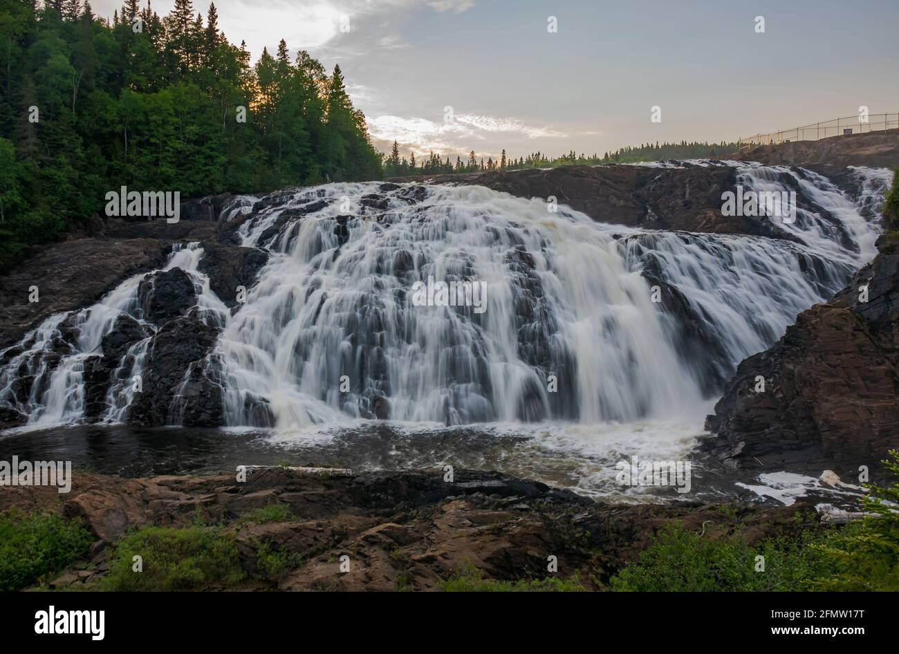 Magpie falls hi-res stock photography and images - Alamy