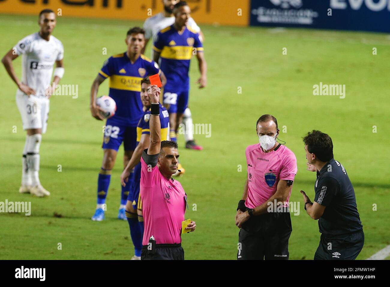 Sent off red card hi-res stock photography and images - Alamy