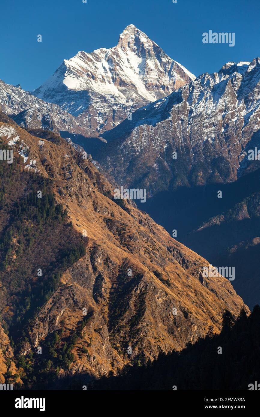 Mount nanda devi hi-res stock photography and images - Alamy