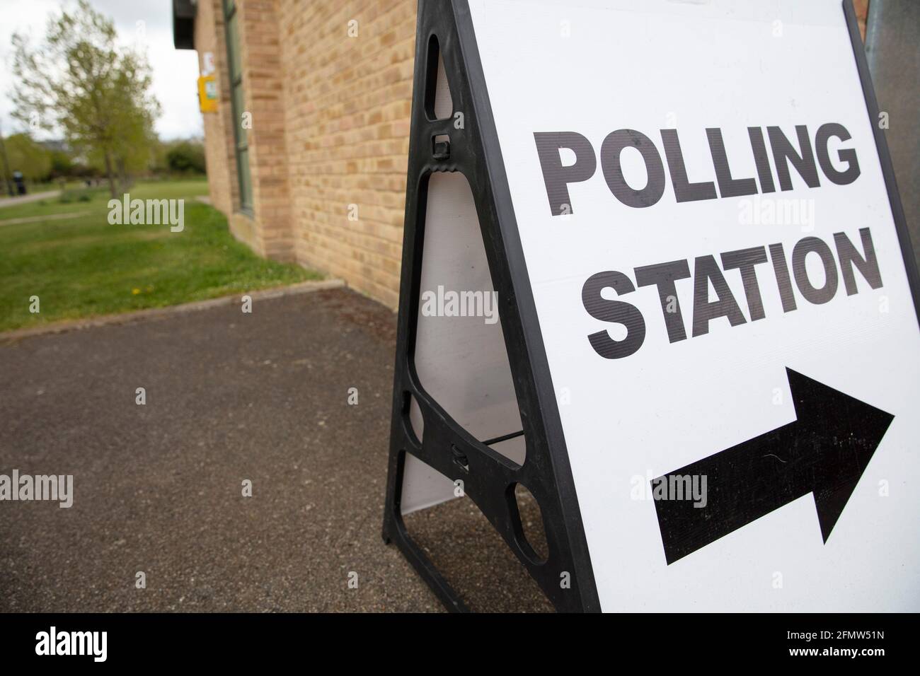 Polling station sign outside the entrance to a political voting ...