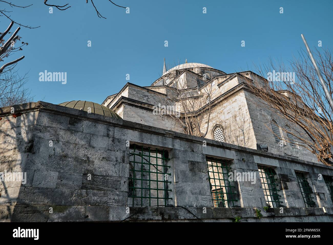 Turkey istanbul corner of the old ottoman empire style mosque and its ...