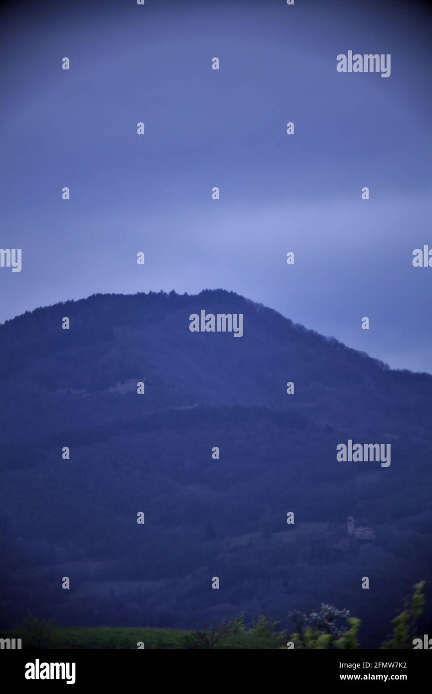 Rocky ridges from valley hi-res stock photography and images - Alamy