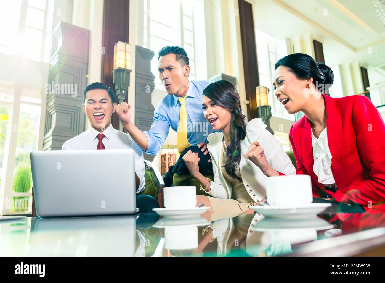 Business team cheering shouting hi-res stock photography and images - Alamy