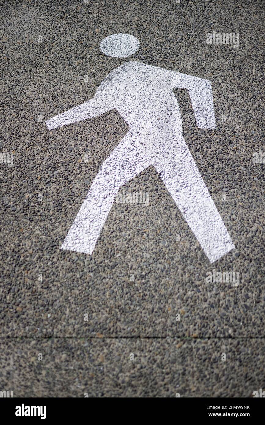 Pedestrian pictogram hi-res stock photography and images - Alamy