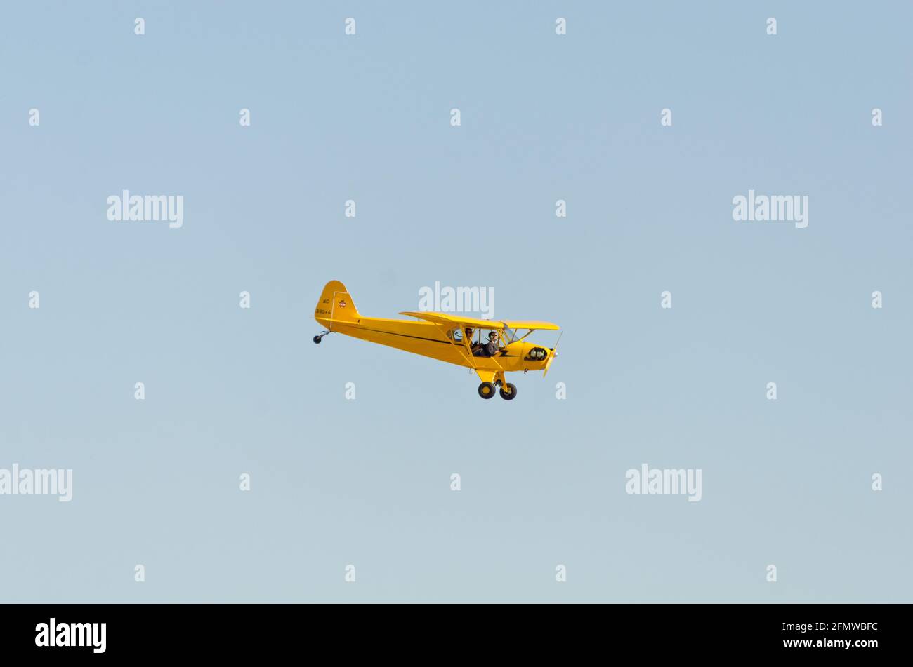 Airplanes at Falcon Field Airport in Mesa Arizona Stock Photo - Alamy