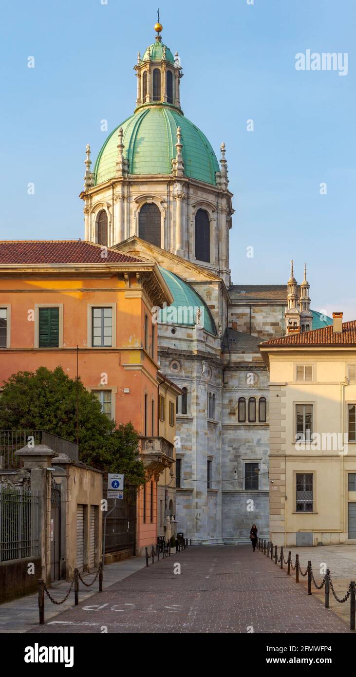 View of the Como cathedral Stock Photo - Alamy