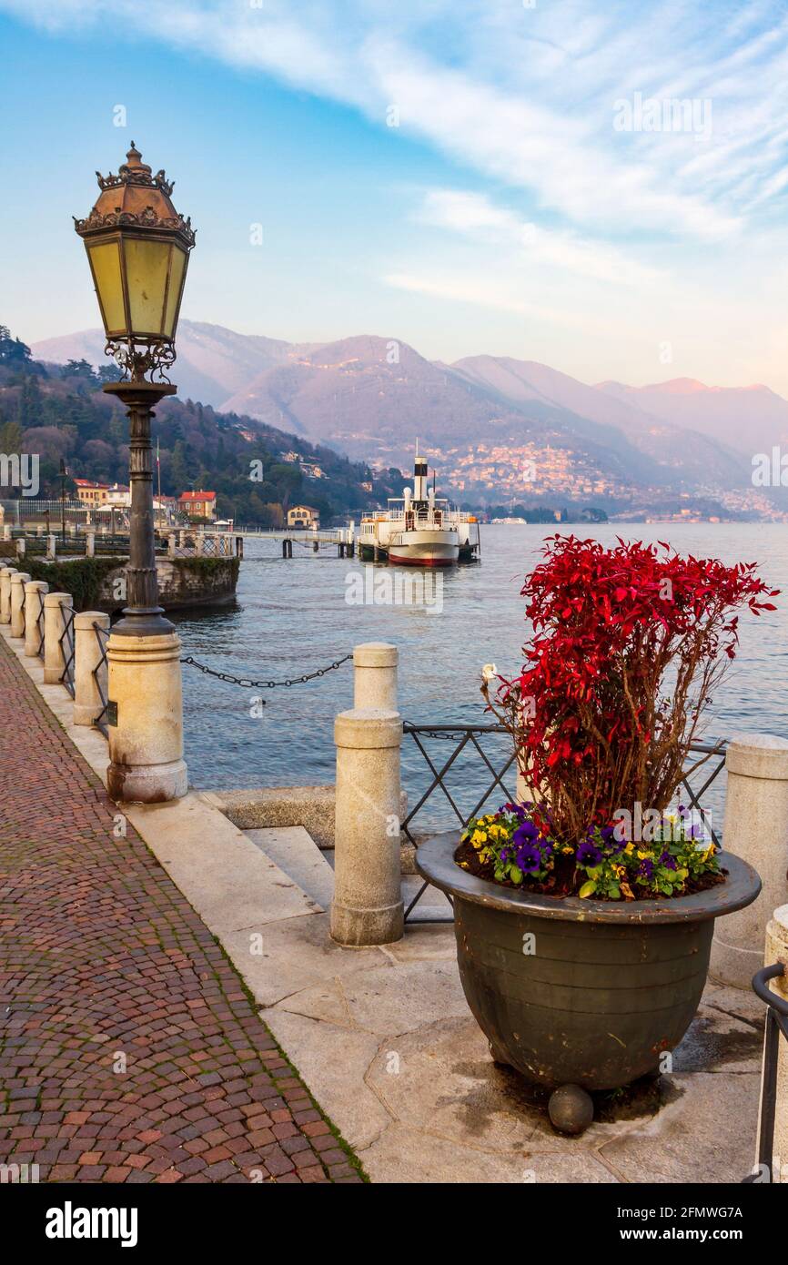 Winter view of lake como hi-res stock photography and images - Alamy