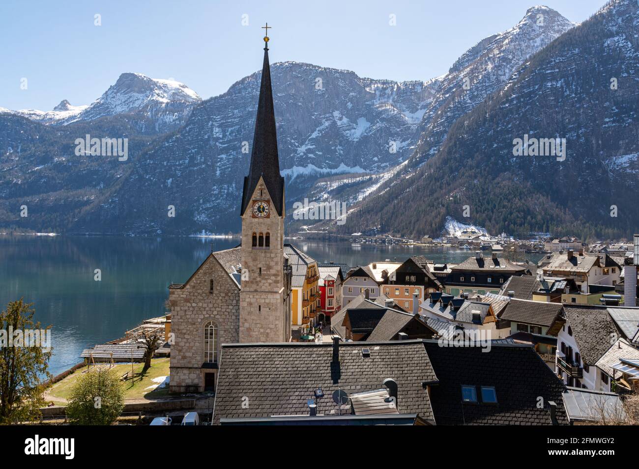Hallstatt austria snow hi-res stock photography and images - Alamy