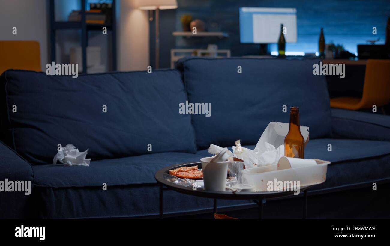 Messy table beer cans hi-res stock photography and images - Alamy