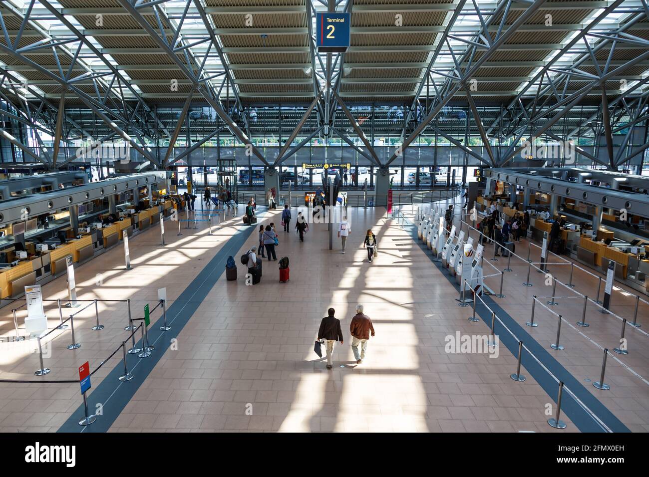 Hamburg airport hi-res stock photography and images - Alamy