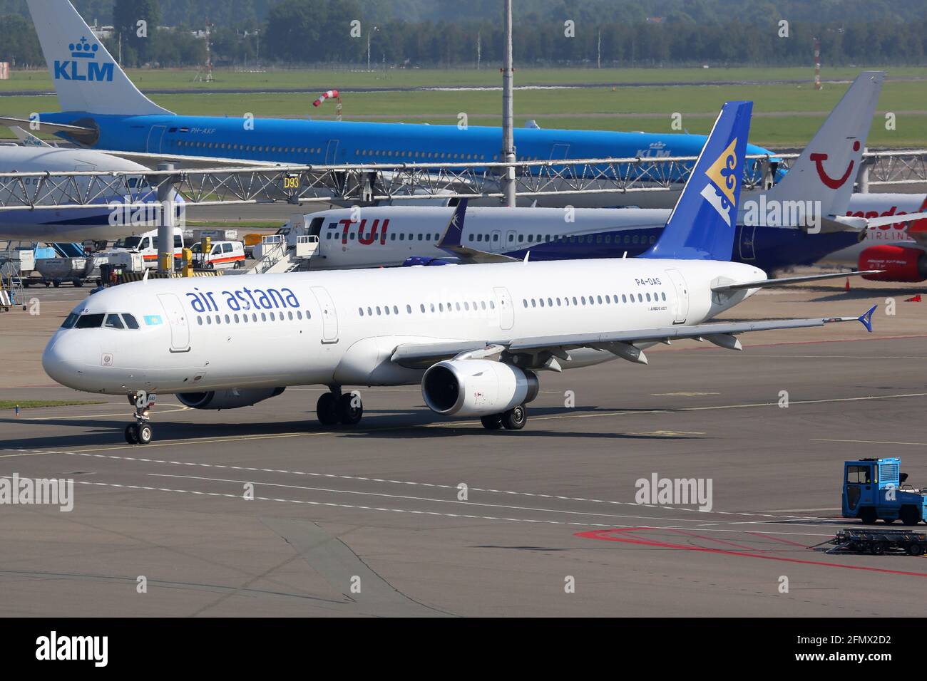 Air astana airbus a321 hi-res stock photography and images - Alamy