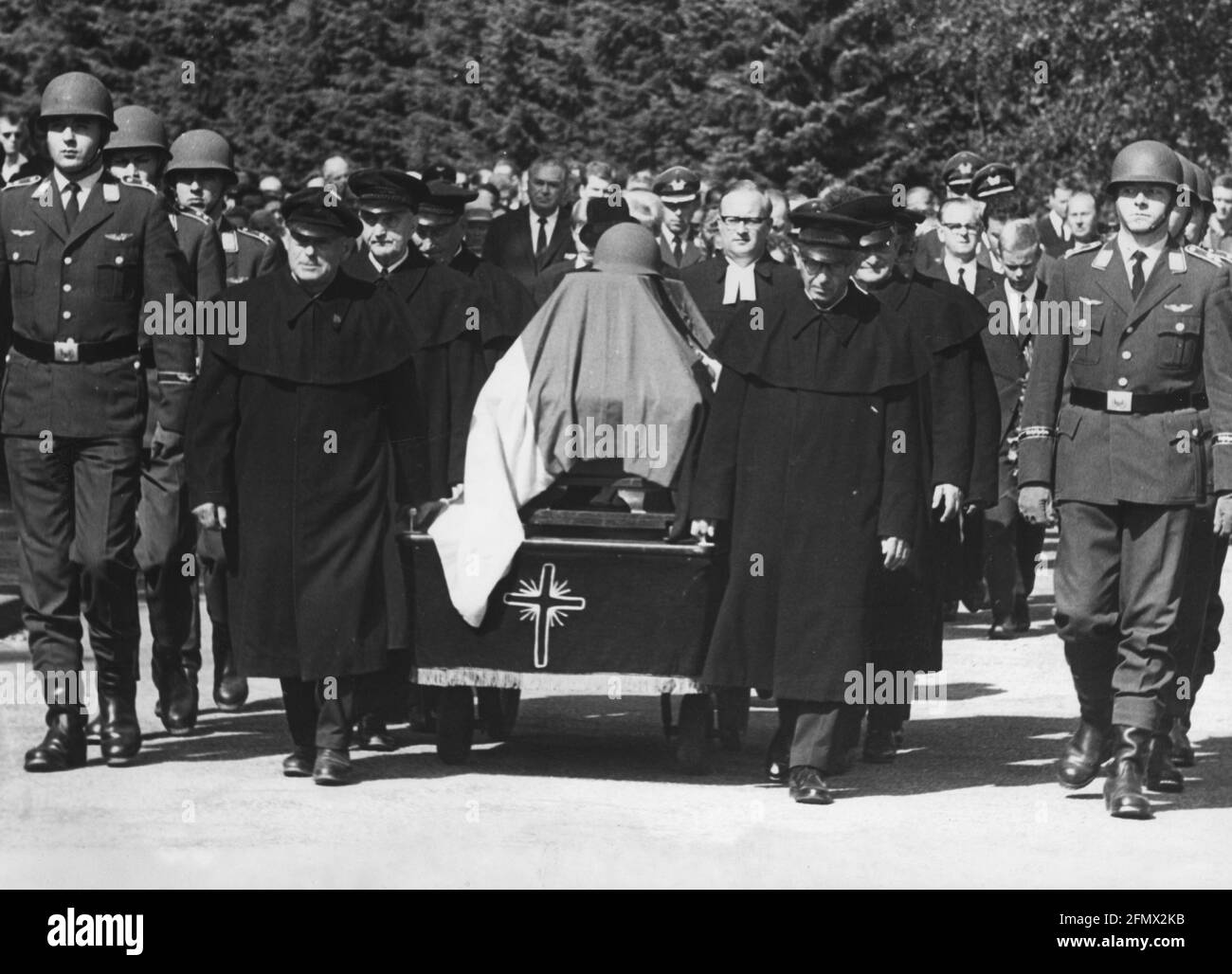 West german military 1960s hi-res stock photography and images - Alamy