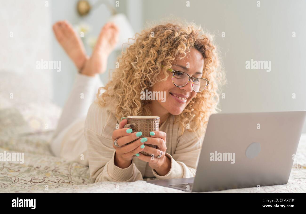 Woman reading emails laptop hi-res stock photography and images - Alamy
