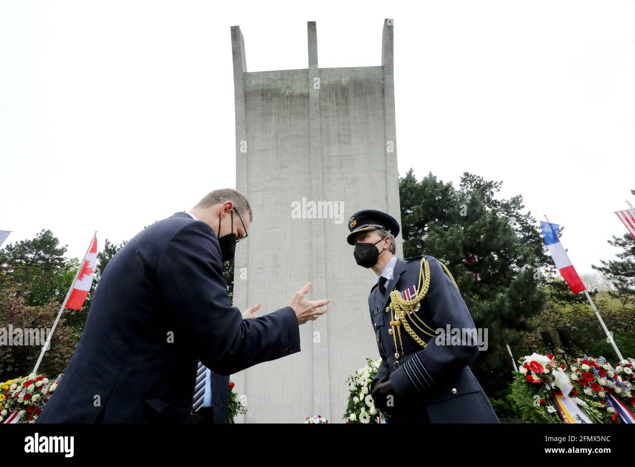12 May 2021, Berlin: Michael Müller (SPD), Governing Mayor, and Mark ...