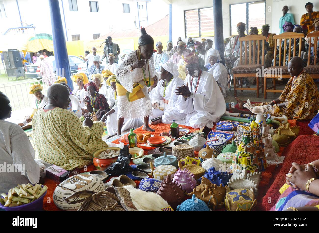 Osun Osogbo: Iya Osun praying for Ataoja's ancient crown, shoes and ...