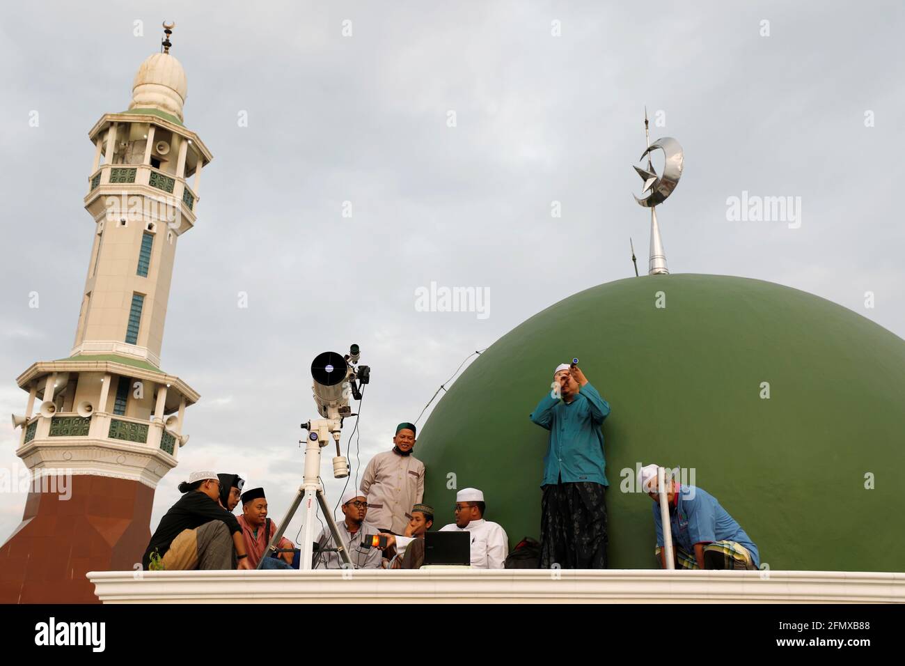 Willy moon hi-res stock photography and images - Alamy