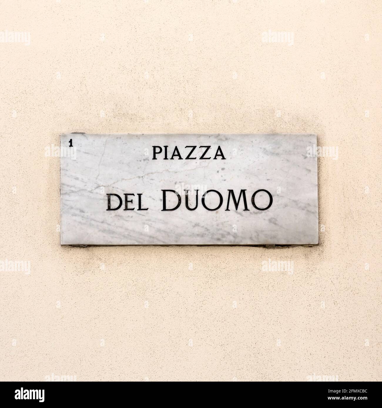 Milano sign hi-res stock photography and images - Alamy